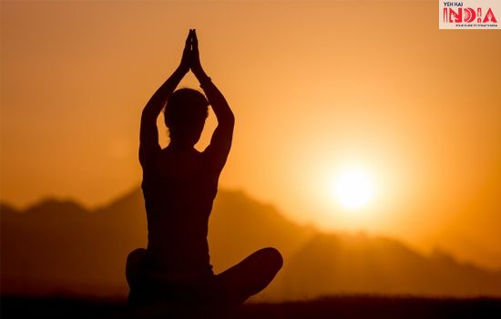 Top 10 Spiritual Gurus Of India & Their Teachings - Famous Spiritual Guru